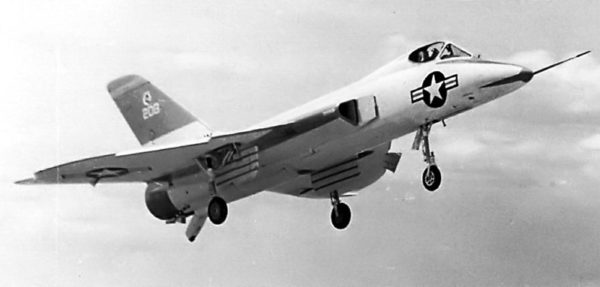 Douglas F5D Skylancer — avionslegendaires.net