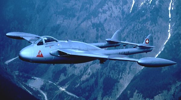 De Havilland D.H.100 Vampire — avionslegendaires.net