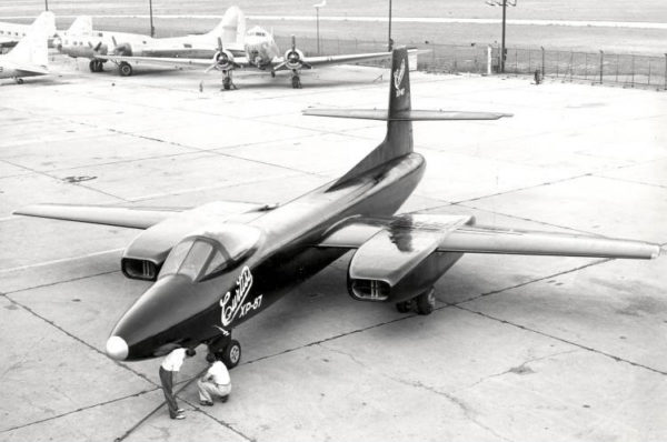 Curtiss XF-87 Blackhawk — avionslegendaires.net