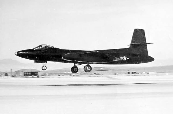 Curtiss XF-87 Blackhawk — avionslegendaires.net