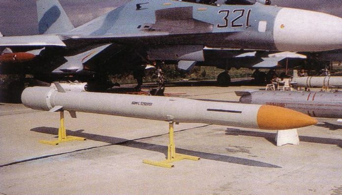 FOX-3, les missiles à longue portée — Dossier avionslegendaires.net