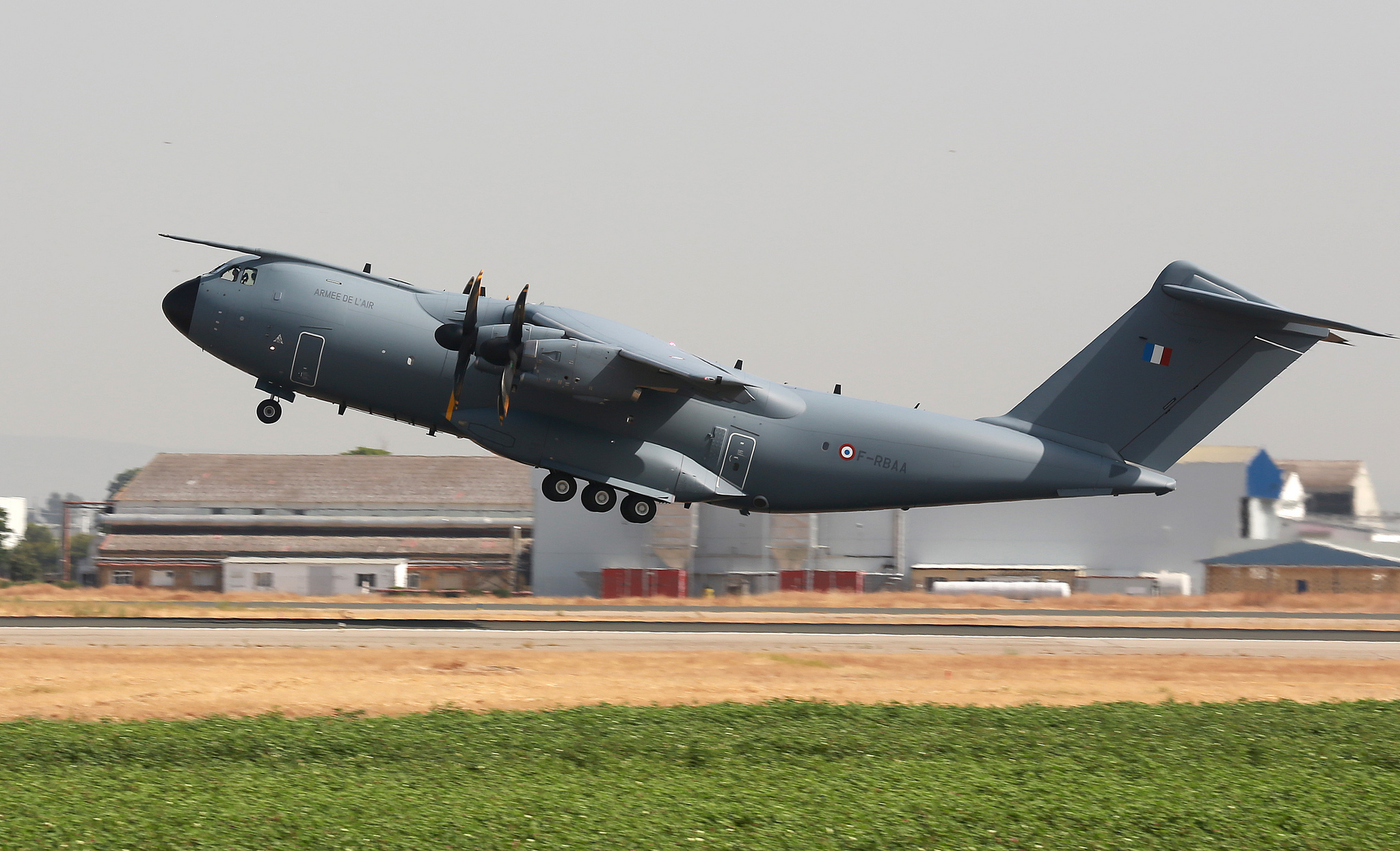 Livraison du premier A400M Atlas de série — avionslegendaires.net