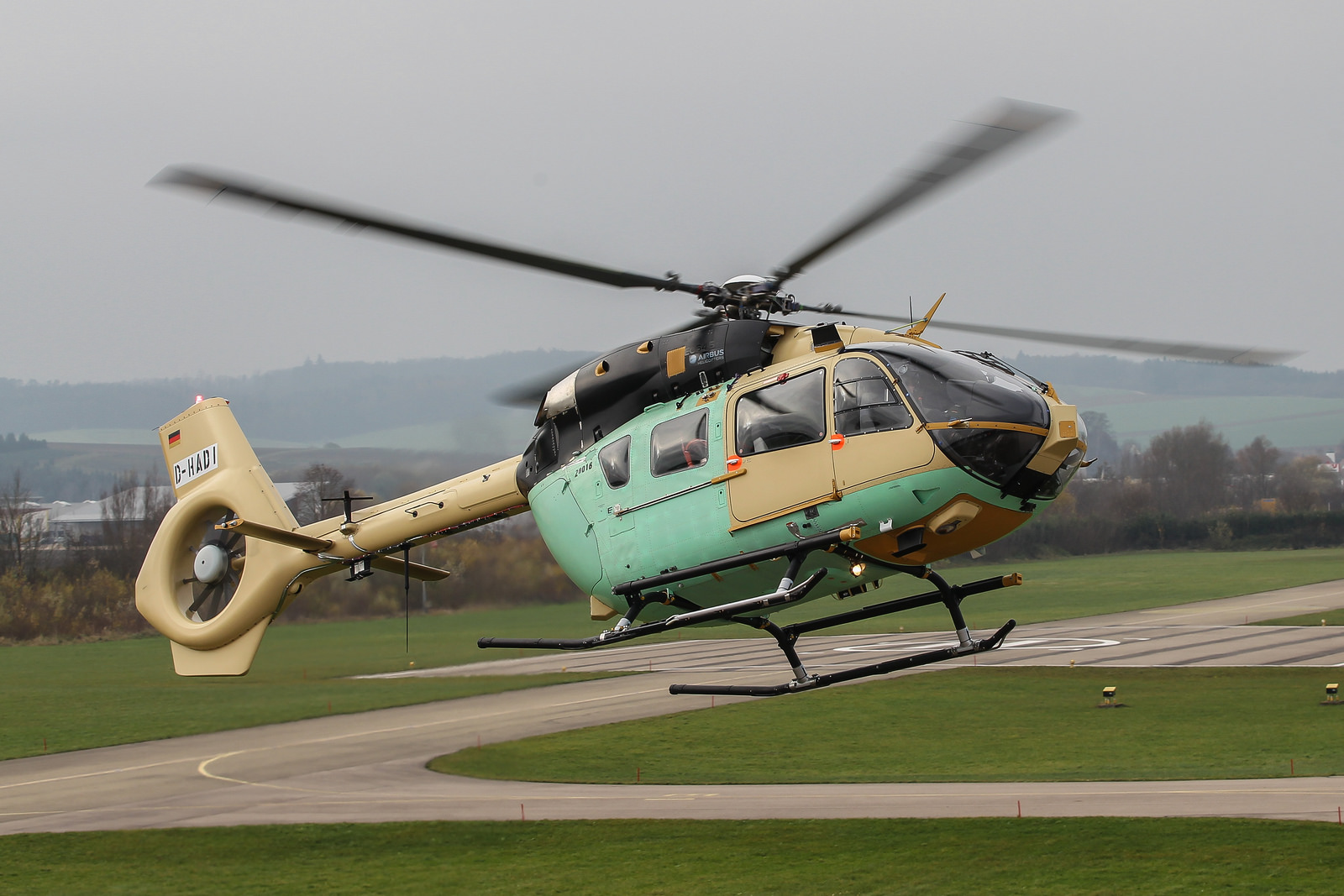 Airbus Helicopter fait voler le premier EC645 T2 — avionslegendaires.net