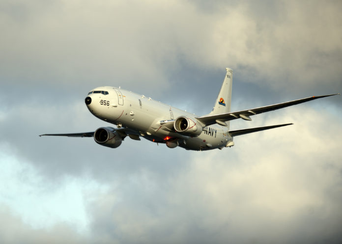 Interception russe d'un P-8 Poseidon américain au-dessus des eaux ...
