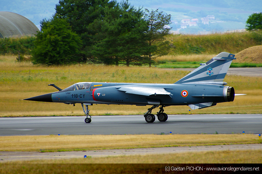Le Mirage F1 sera-t-il l'avion français de l'année 2014 ...