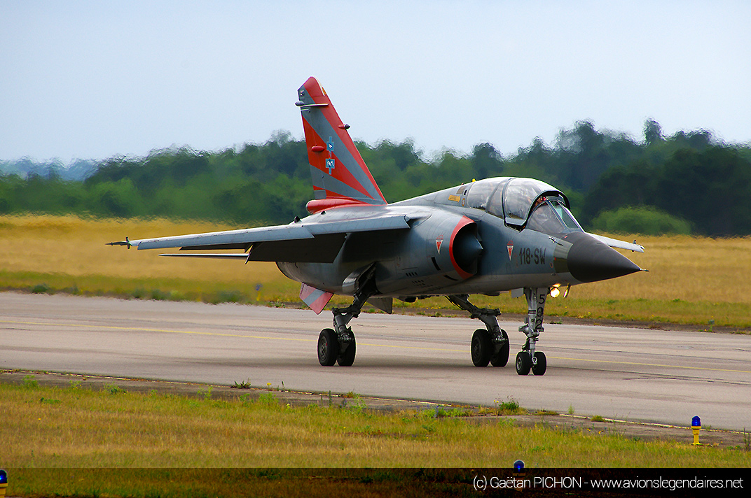 Le Mirage F1 sera-t-il l'avion français de l'année 2014 ...